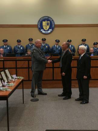 Sparta honors retiring police officers