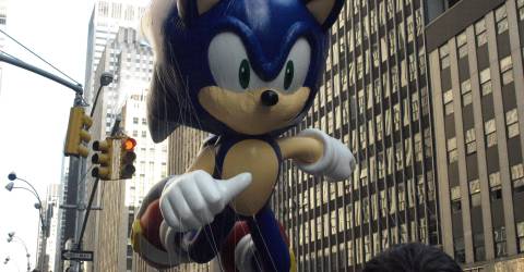 Spartan handles Macy’s balloons