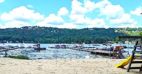 Lake Mohawk Preservation Foundation honors two local contributors