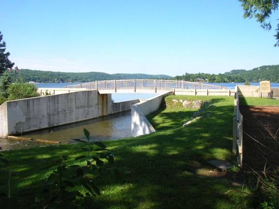 Sparta Historical Society sponsors watershed tour