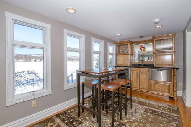 Lakefront home with panaromic views Lakefront home with panaromic views